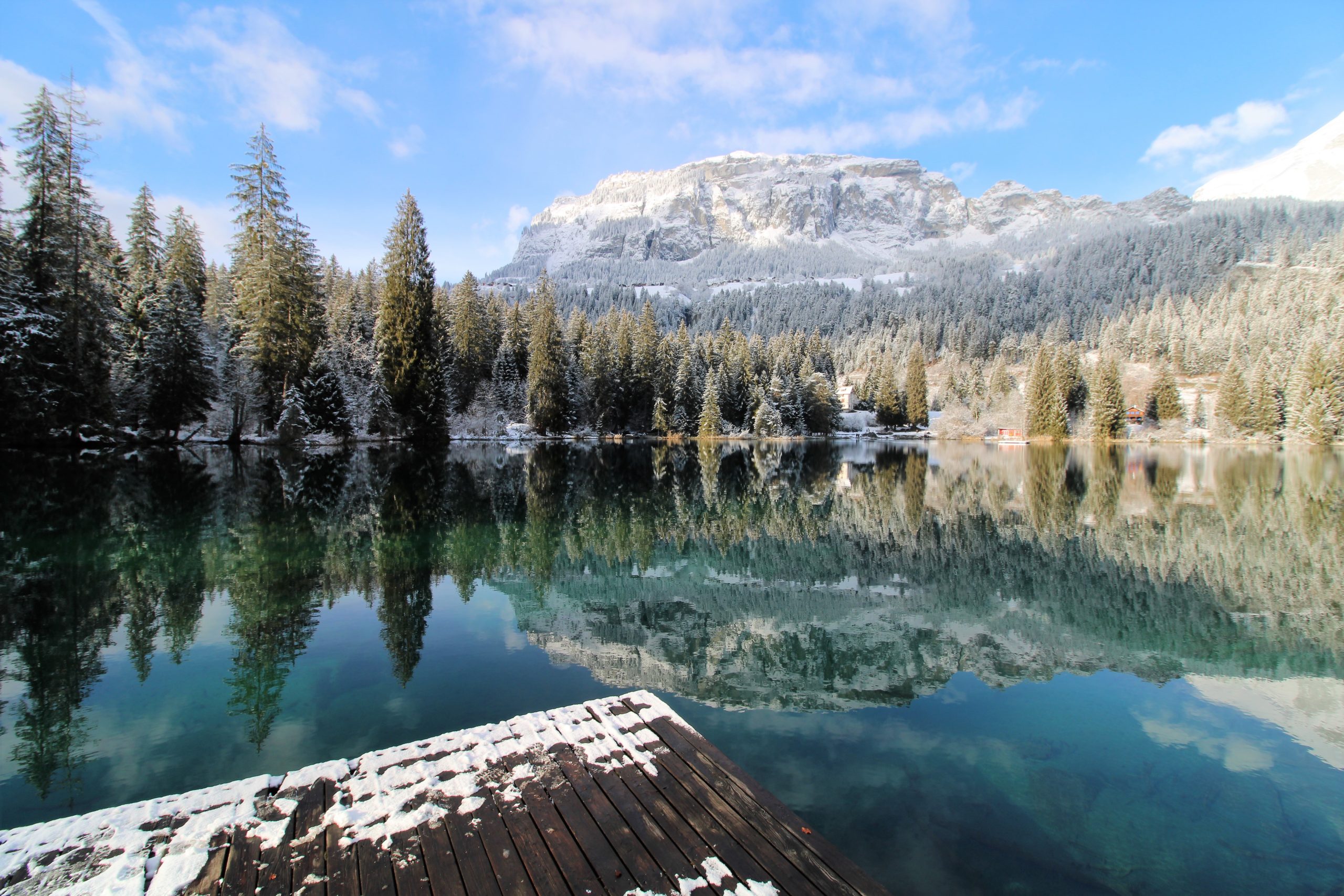 Crestasee, lago espejo en Suiza | MochilaPorBandera